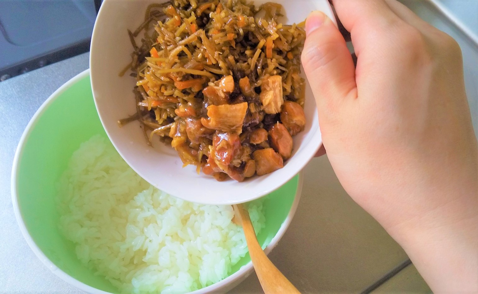 きんぴら鶏めし｜介護食とカラダのコラム＆レシピ｜食事の相談窓口サイト【ごはんde笑顔そして健康】