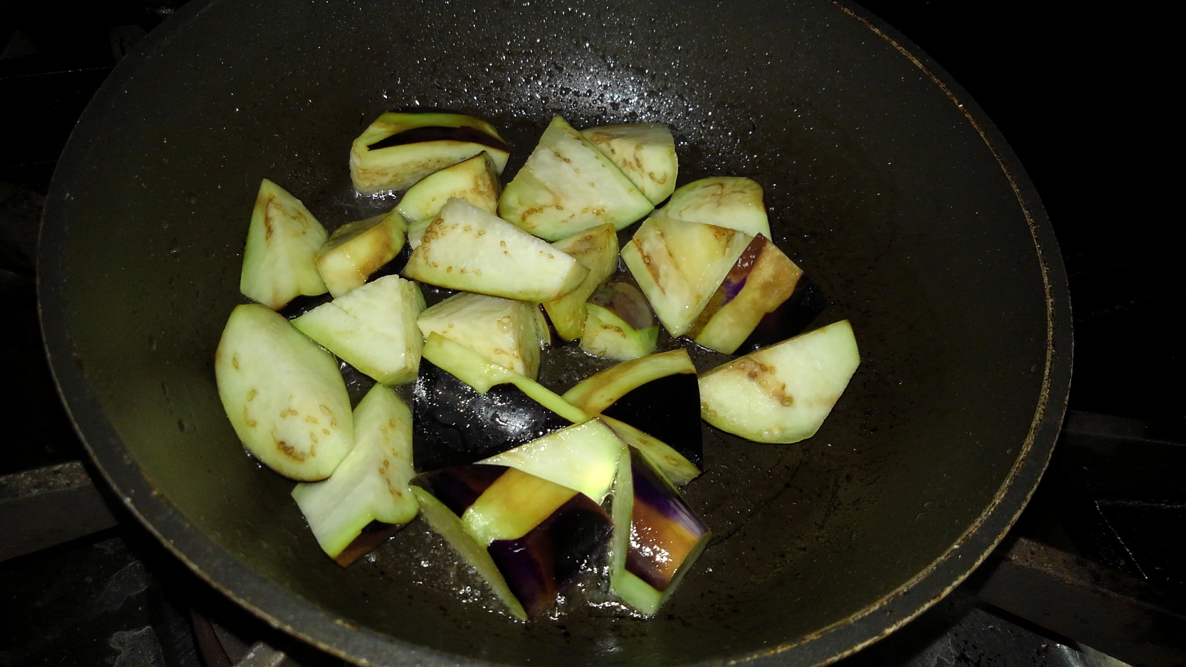 茄子の鍋しぎ｜介護食とカラダのコラム＆レシピ｜食事の相談窓口サイト【ごはんde笑顔そして健康】
