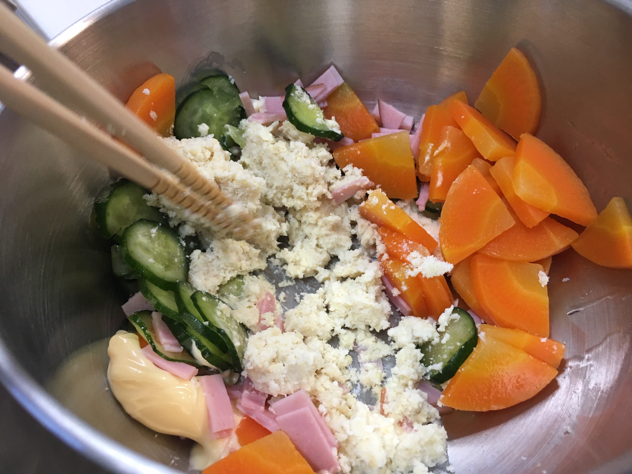 おからのポテトサラダ風｜介護食とカラダのコラム＆レシピ｜食事の相談窓口サイト【ごはんde笑顔そして健康】